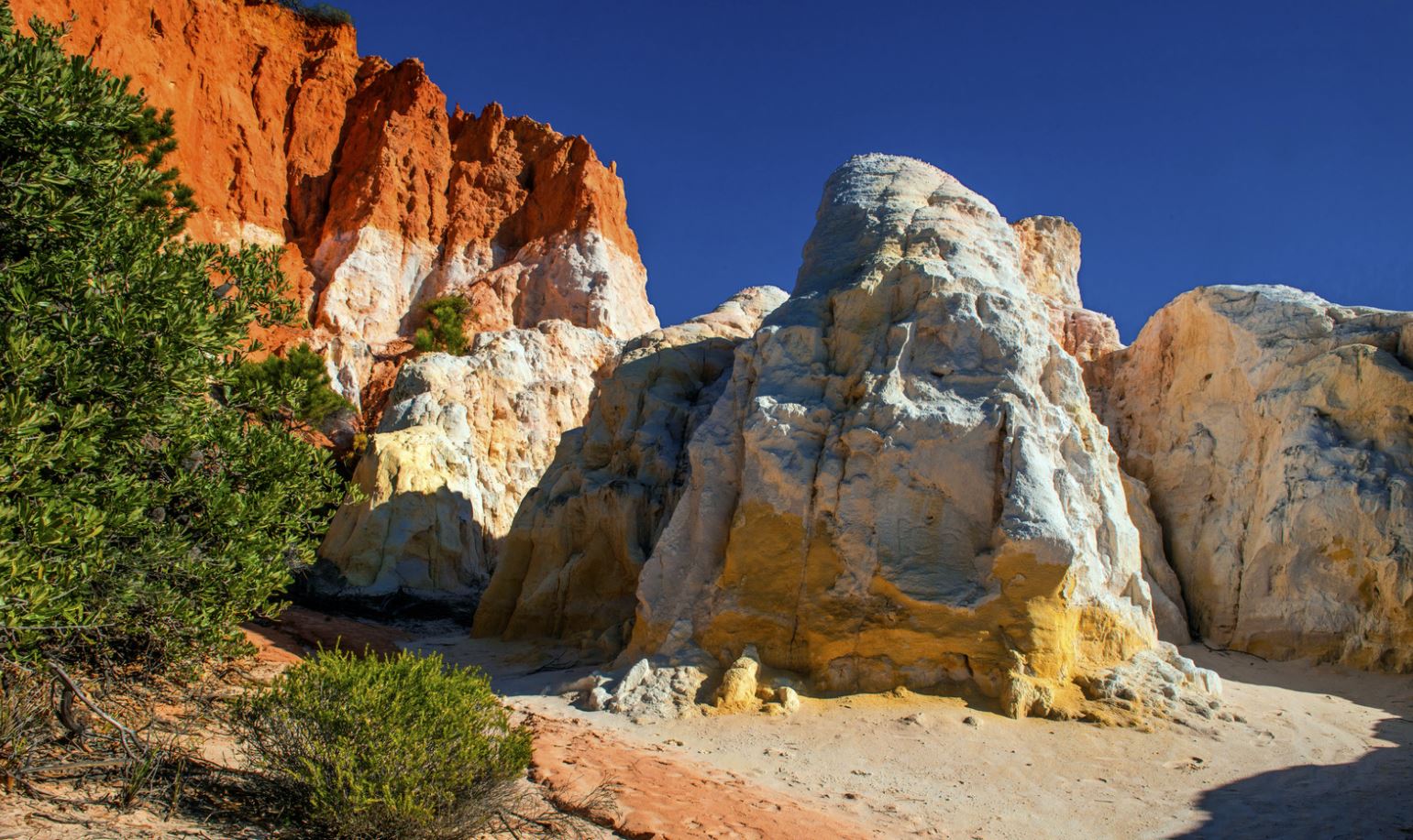 5 Tourist Attractions to Visit While in Eden, NSW – Coachman's Rest Eden